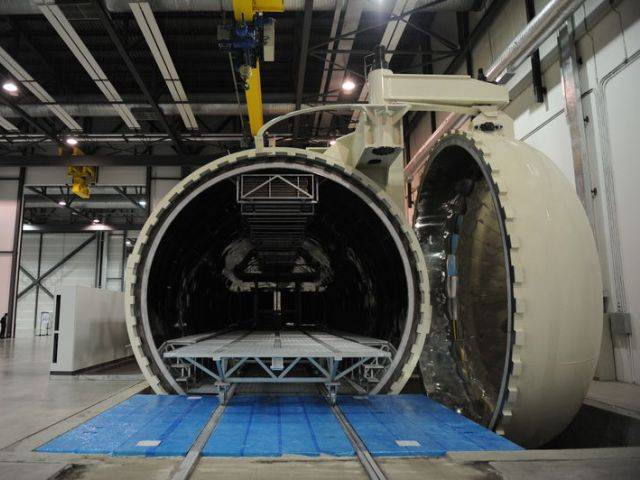 Aerospace Autoclaves - Tractive Power